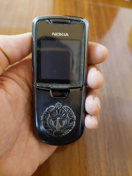 Nokia 8800 sastayaniyasi zör