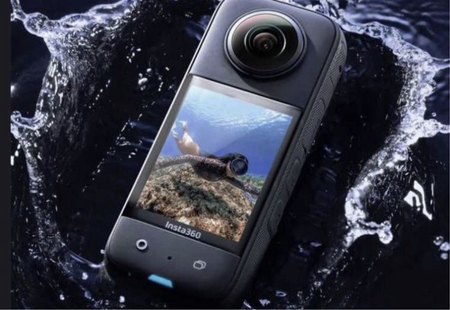 Компактная экшн-камера Insta360 One X3