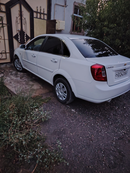 Lasetti 1.8 avtomat 2009 mator xadavoy balon ideal