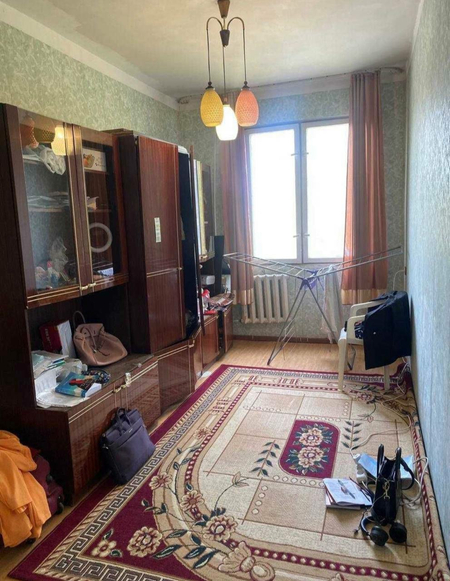 Chilonzor 8. 3 komnati. Balkon 1'5/3. Chilanzar