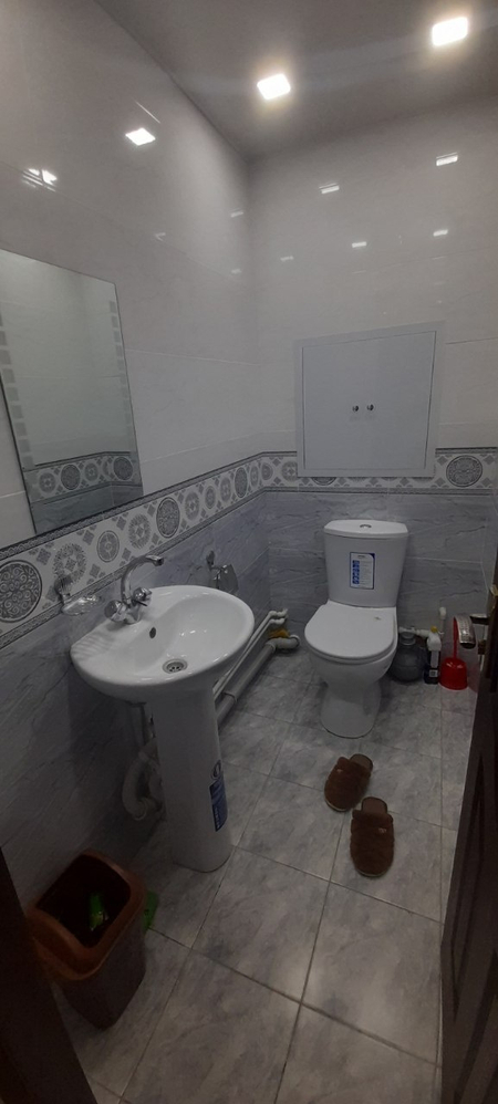 3 xonali 3 komnata 3 etaj Sergeli Stroitel