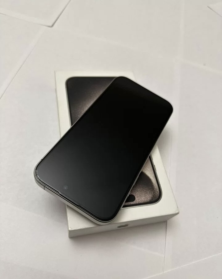 Iphone 15 pro 128 Gb Natural Titanium sotiladi !!!