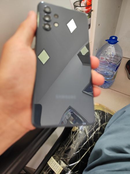 Samsung A32.  Xolati nok