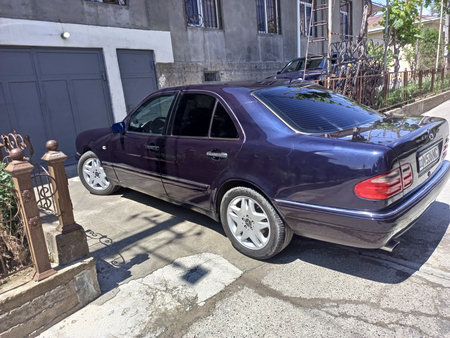 Мерседес 210 бензин