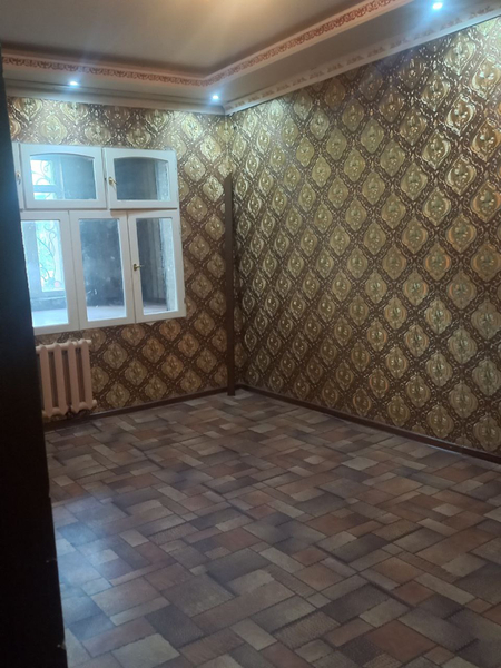 Продаю свою 3-х квартиру 1-этаж Сергели-5 возле метро 3-станция