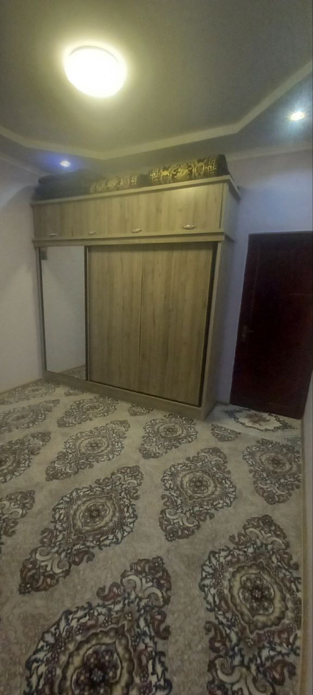 Срочно продается 2 комнатные квартира переделано 3 комнатные