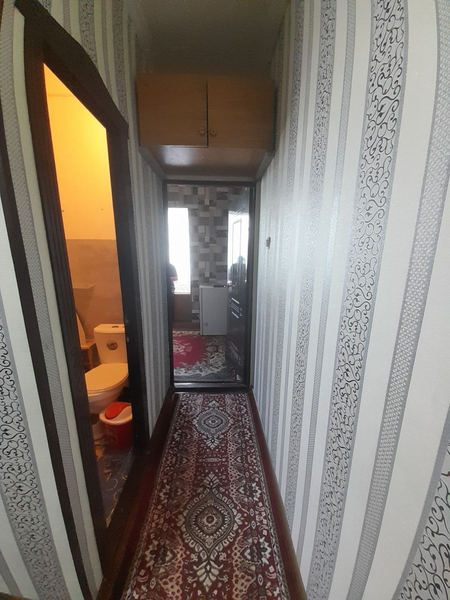 Чирчик ш. 10 м/н 3-этаж 1х янги планировка 39 м²