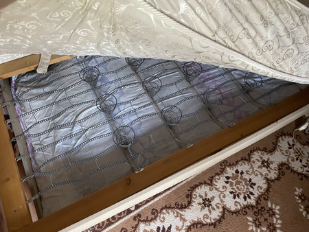 Продам 2-х спальную Немецкую кровать с 2 тумбами.