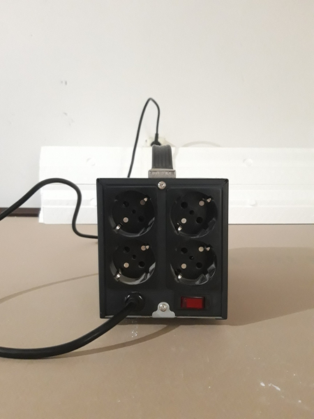 Стабилизатор напряжения IPPON AVR-2000