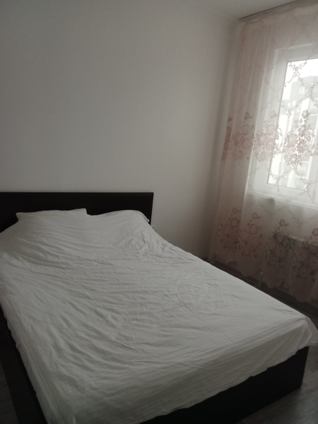 Qizlar Va ayollarga sheriklikka xona