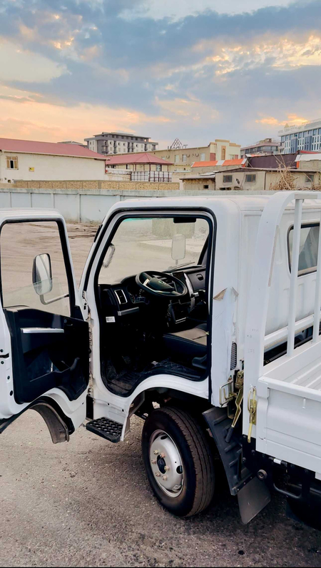 Грузовык Dongfeng Tuking T5