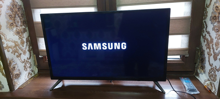 Телевизор САМСУНГ 32 LED TV
