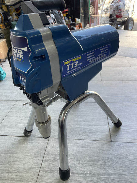 Краскораспылитель безвоздушный T13 220в