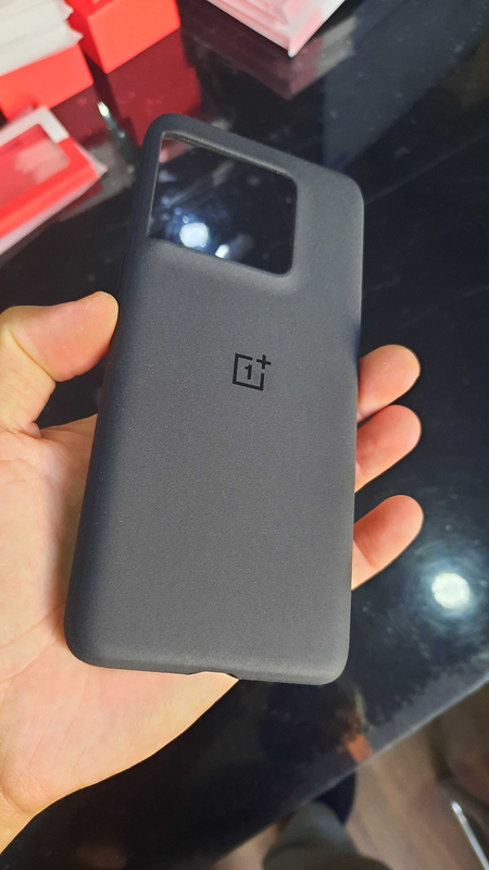 OnePlus 10T 5G uchun, Original qumtoshli bamper g`ilofi.
