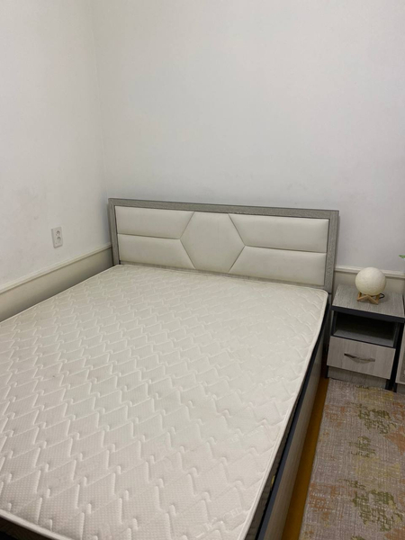 Продаётся спальная мебель полный набор