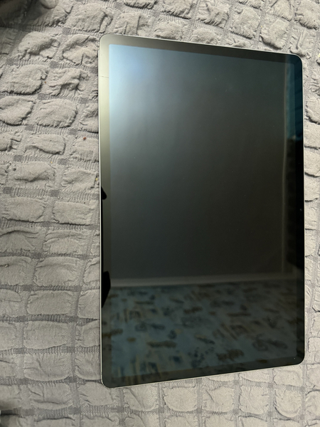 Продам Samsung Galaxy Tab S8+ 5G в хорошем состоянии