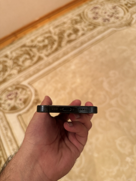 iphone 15 pro.