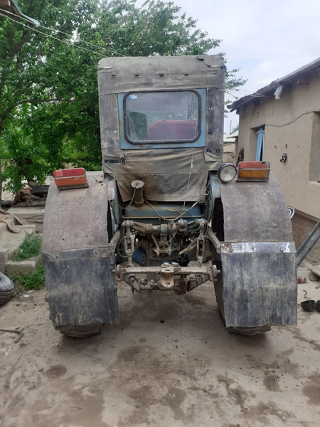 Traktor holati yaxshi
