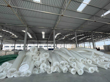 Geotekstil sizga qulay narxlarda. 200-600gr.