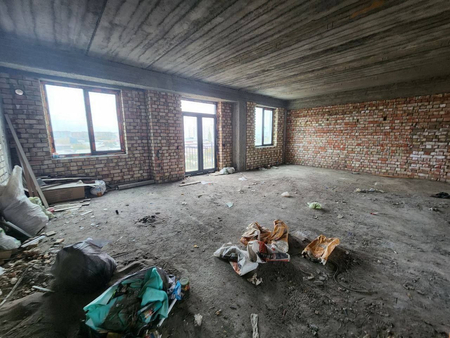 Сергили Метро 1-бекат 1 квадратга 650 $ 
Новостройка     120м²

$