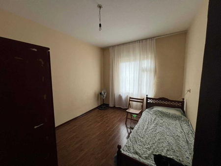 Продается квартира 5 комнат Ц квартал 3 этаж срочно (207)