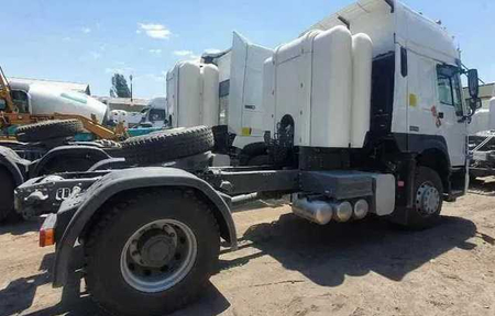Наличии!!! HOWO A6 CNG 4X2 тягач Tyagach Howo 1 mostli Gazli.