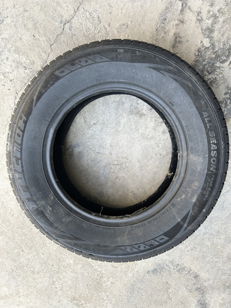 Balon 215/70R/16 yangi
