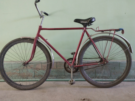 Velosiped sotiladi Ural Narxi 600 Kelishamiz