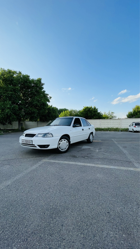 nexia 2 2015 oq sotiladi