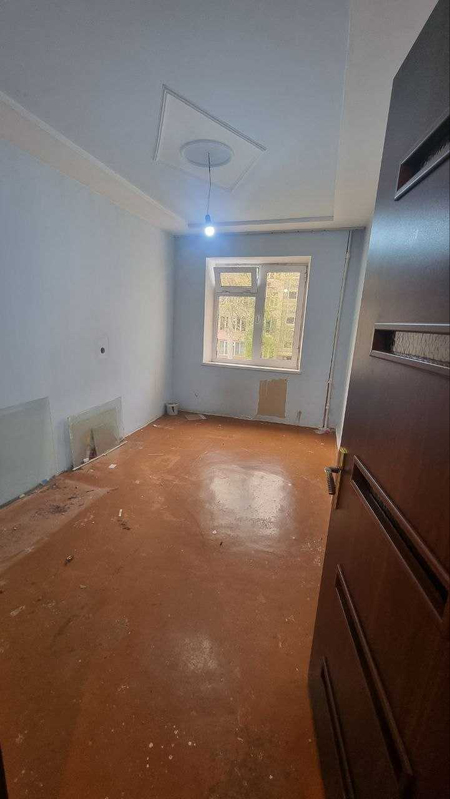 3х комнатная квартира на 2 этаже 58кв/м, в Самарканде