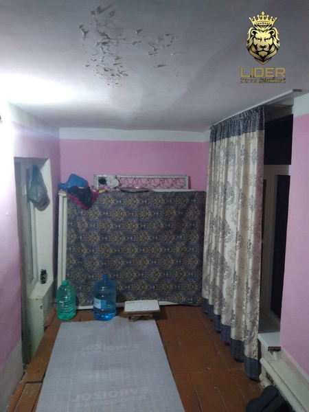 Срочно продается 2х комнатная квартира на 2 этаже Ор-р: Аэропорт