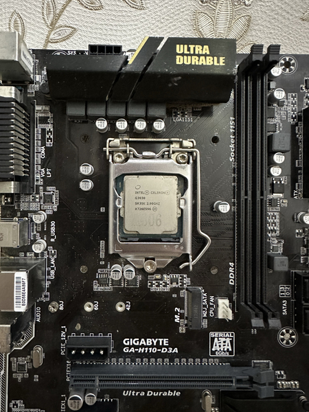 Gigabyte H110 + G3930