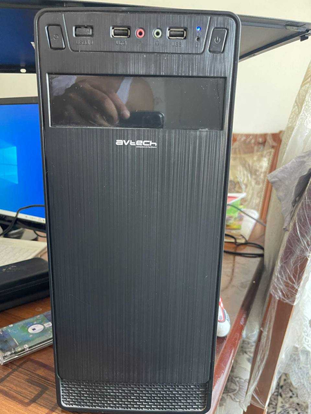 Продается кейс i3-7100\4GB\HDD 500GB
