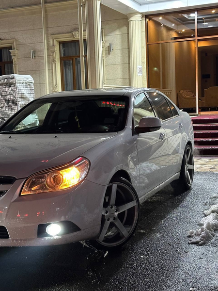 Vossen R20 Diska balon sotiladi 225/35/20R 5 teshili