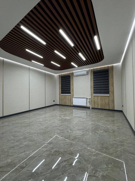 Продаю Новый Евро Hi-Tech Office ул.Елбек Винзавод вдоль дороги 60м2