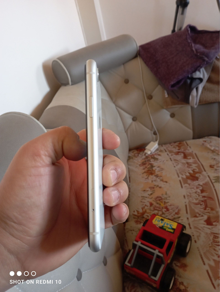 Iphone Xr zo\\\'r sostayanya sotiladi
