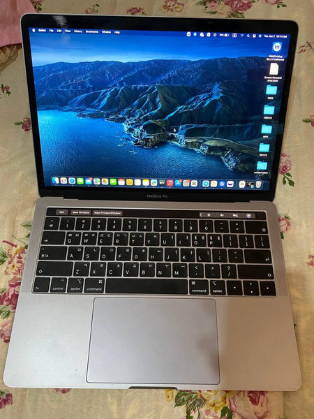 MackBook pro 2019 versiya