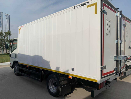 ISUZU NMR 77 H (Фургон)