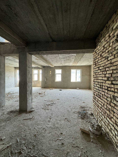 3 xonali 7 qavat 8 qavatli yangi gishtli 90.m2 
Adres:Gorgaz Eski sum
