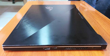 ASUS ROG ZEPHYRUS M 144Hz Intel i7 GTX 1070 Igrovoy  Srochno!!