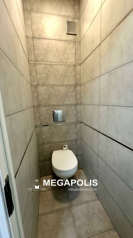 3х комнатная новза метро продам квартира