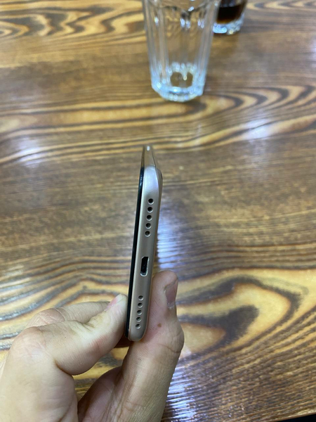 Xiaomi Mi 6 pro sotiladi