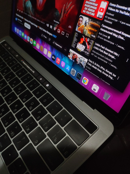 MacBook PRO 14\\\'. Touch Bar/Touch iD. В идеальном состояние.