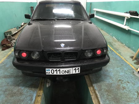 Дьявольские глазки на все авто