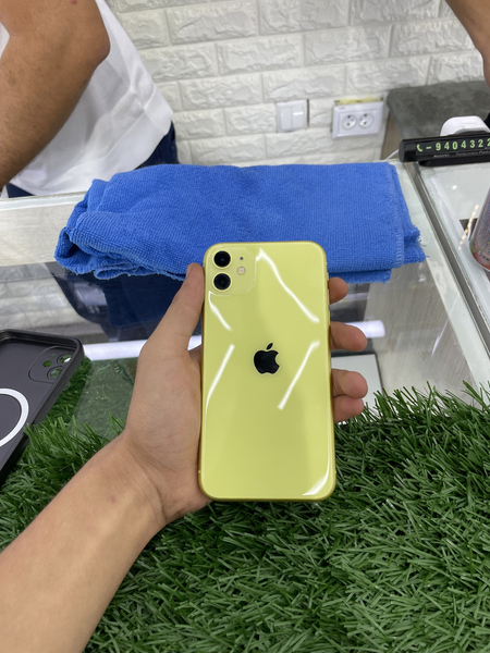 IPhone 11 64GB идеал состояния