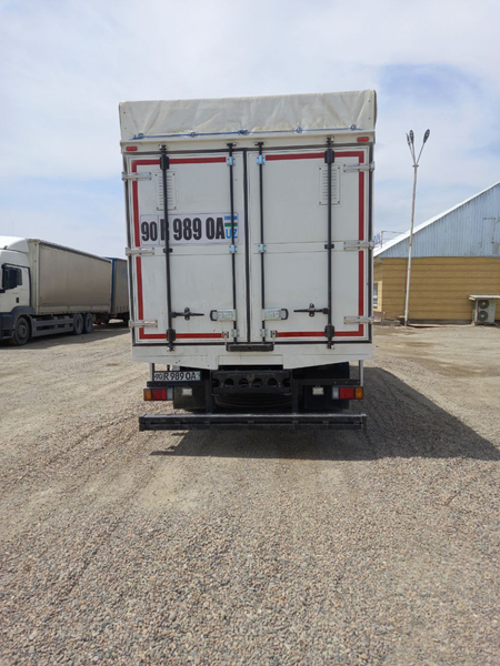 Isuzu 10 tonnalik 2022 yil
