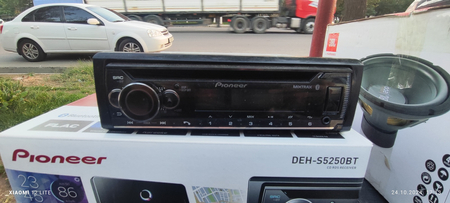 Pioneer DEH-S5250BT