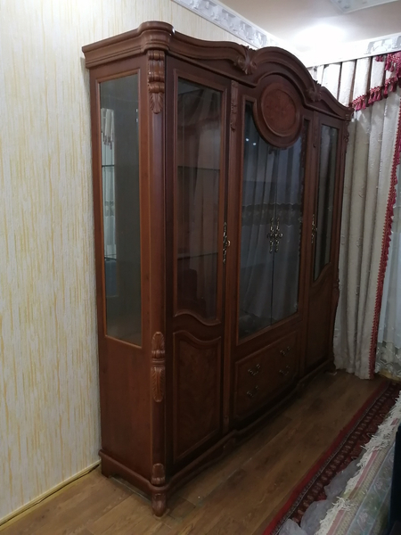 Горка, сервант