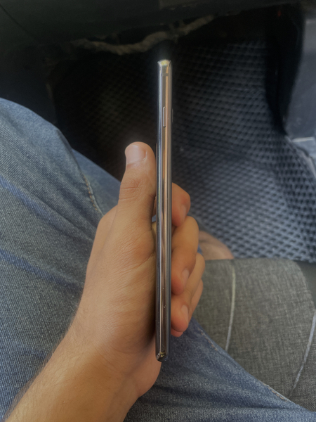 Например samsung galaxy s10 plus