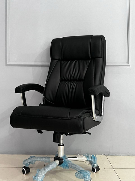 Optom kreslolar officeniy !!! Sonlari cheklangan .